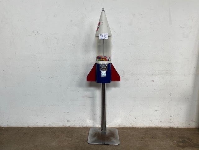 ROCKET GUMBALL VENDING MACHINE - STC WAREHOUSE AUCTION - 4 & 5 MARCH ...